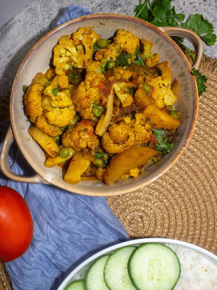 Easy Creamy Vegetable Curry (Mixed Vegetables Coconut Curry)