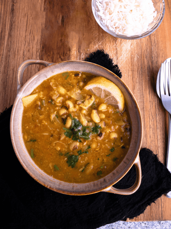 Easy Nepalese Aloo Bodi Tama Recipe