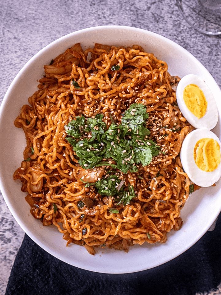 Stir Fry Shin Ramyun (Quick Ramen Egg Recipe)