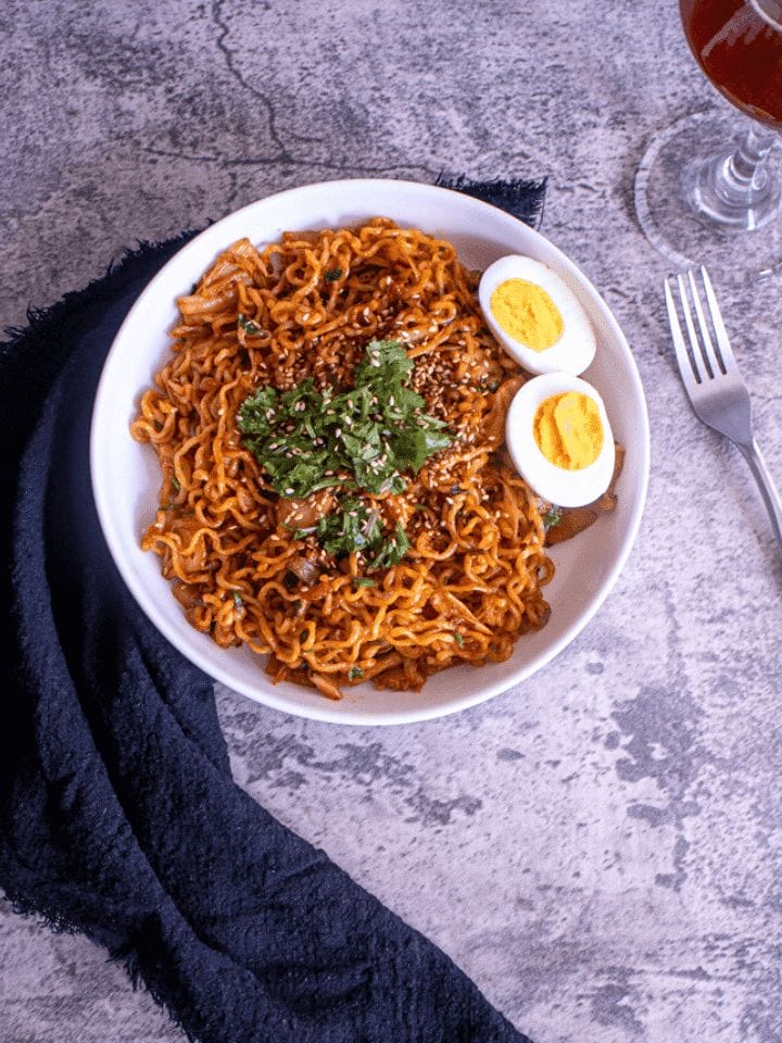 Creamy Kimchi Ramen (Quick Noodle Recipe)
